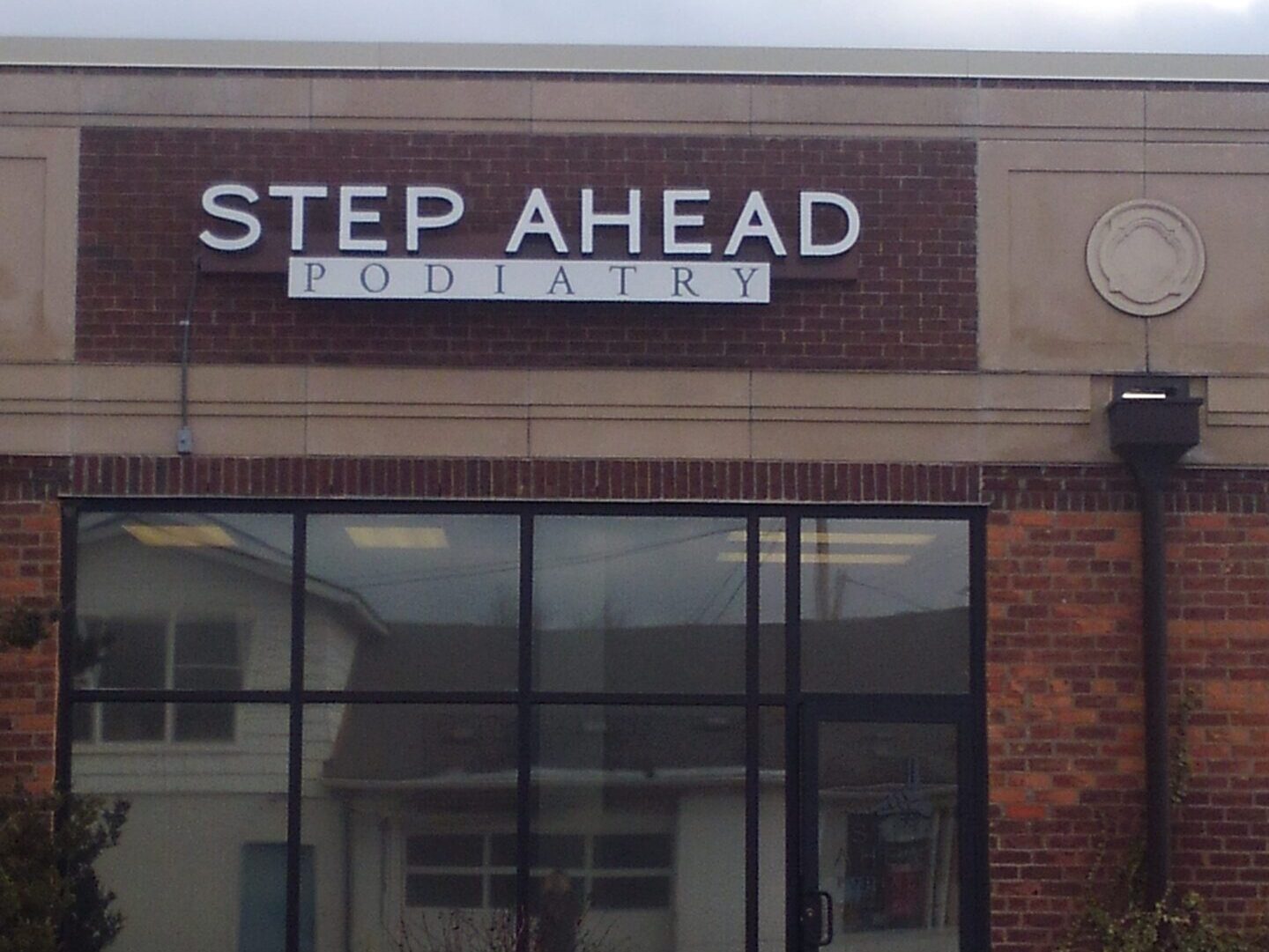 Step Ahead Podiatry – Chelsea, MI – Johnson Sign Company