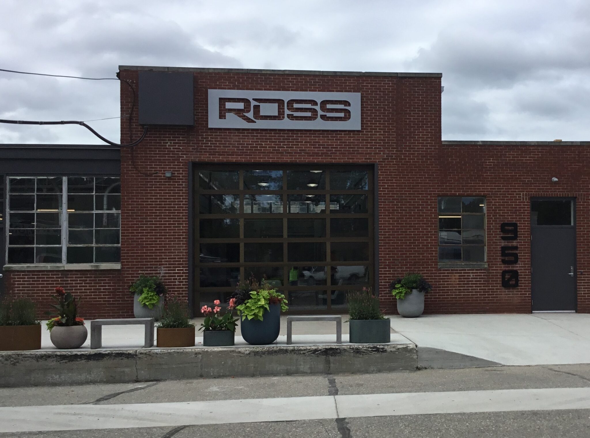 Ross Controls - Ferndale, MI | Johnson Sign Company