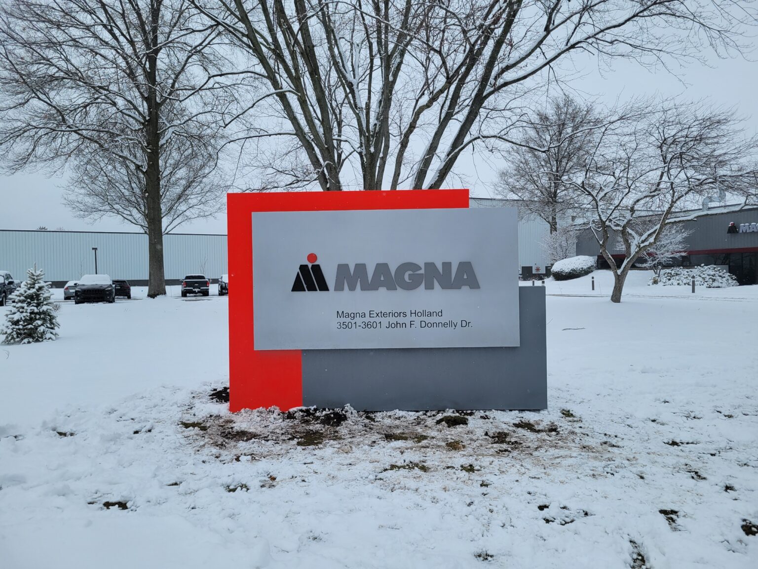 Magna Engineered Glass | Johnson Sign Company