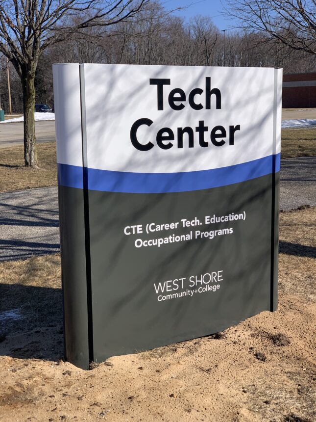 Community College Signage | Education Campus Sign Case Study | Johnson Sign