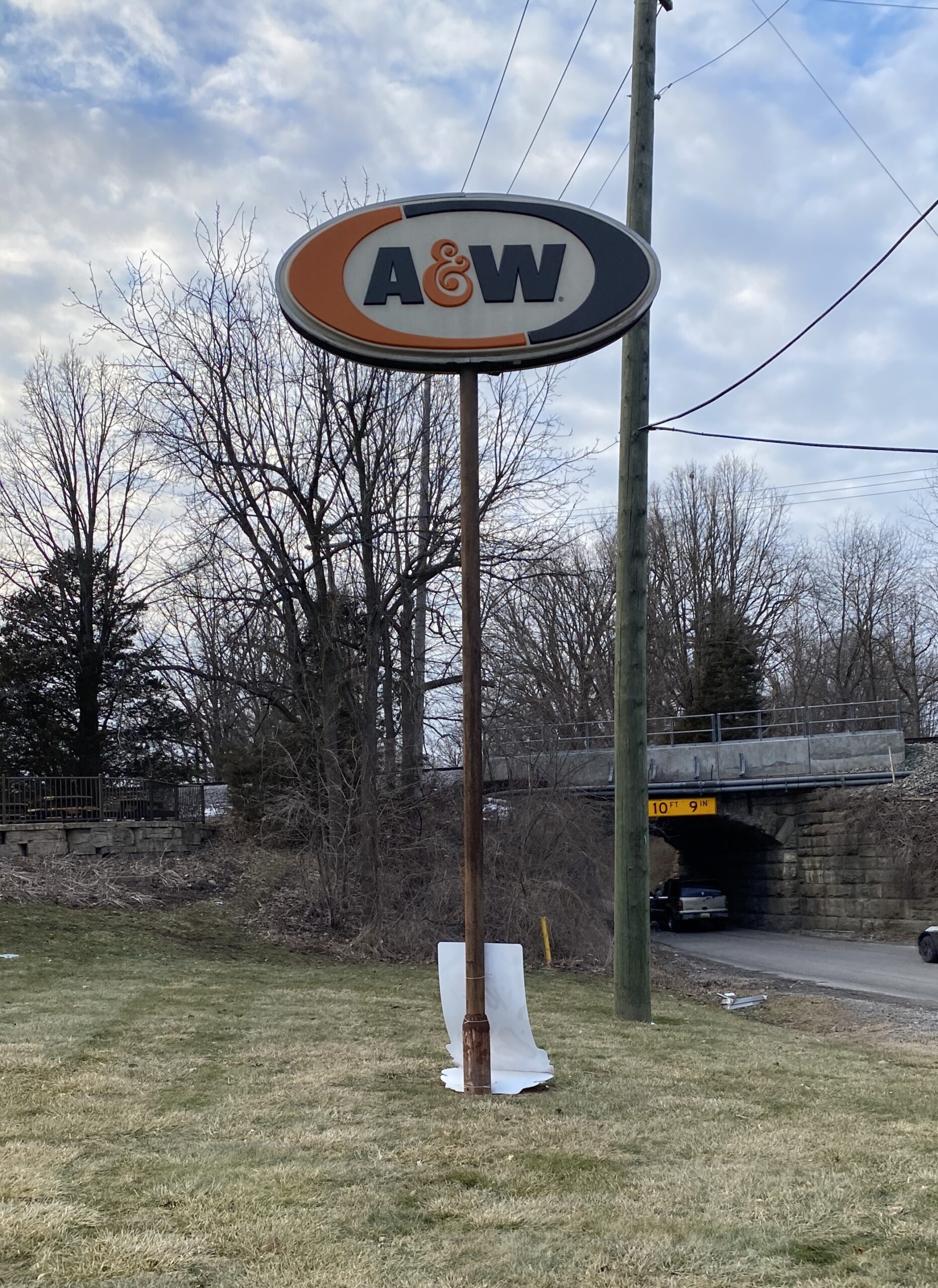 5 Ways to Refurbish an Existing Business Sign | Johnson Sign Co.